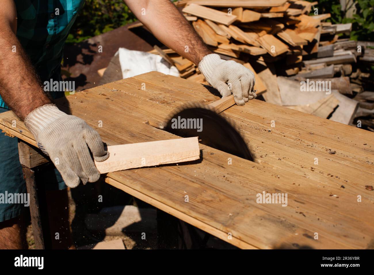 Builder professional equipment work hi-res stock photography and images ...