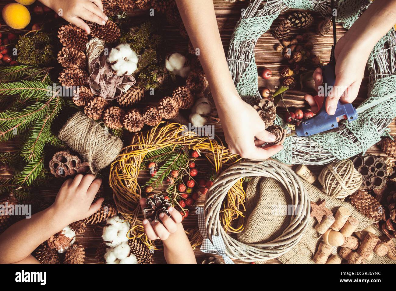 Making craft hands glue hi-res stock photography and images - Alamy