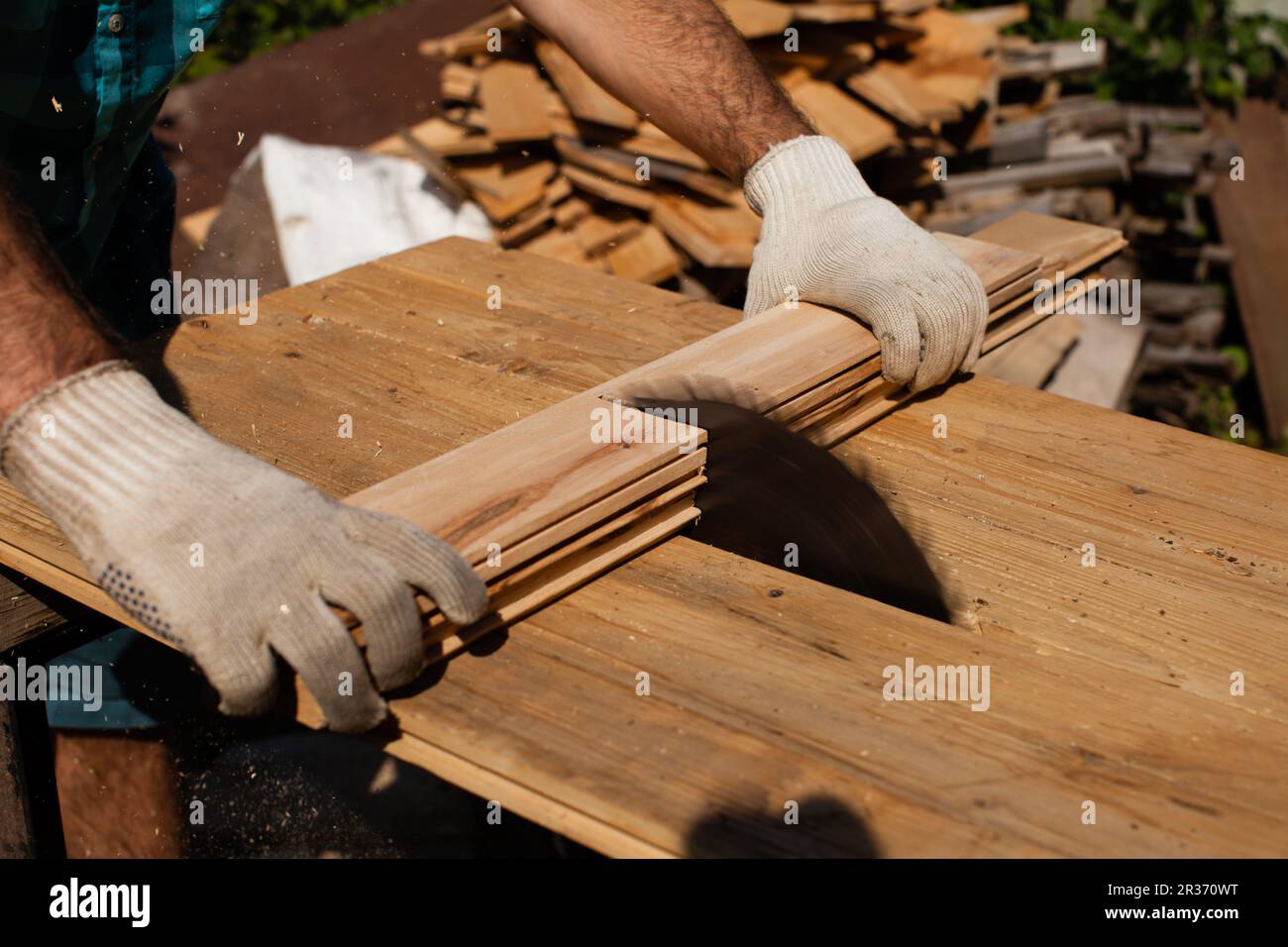 Hard manual work hi-res stock photography and images - Alamy