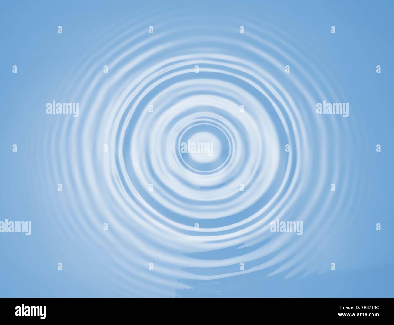 Water rings from above hi-res stock photography and images - Alamy