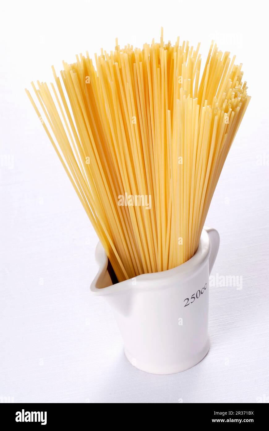 Measuring out ingredients hi-res stock photography and images - Alamy