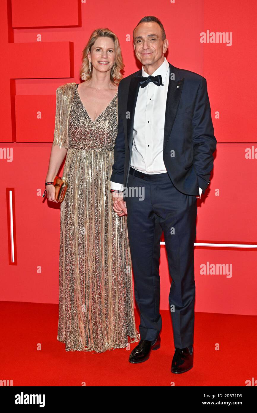 Cannes, France. 22nd May, 2023. Katie Wright, Hank Azaria at The Idol party during 76th Cannes ...