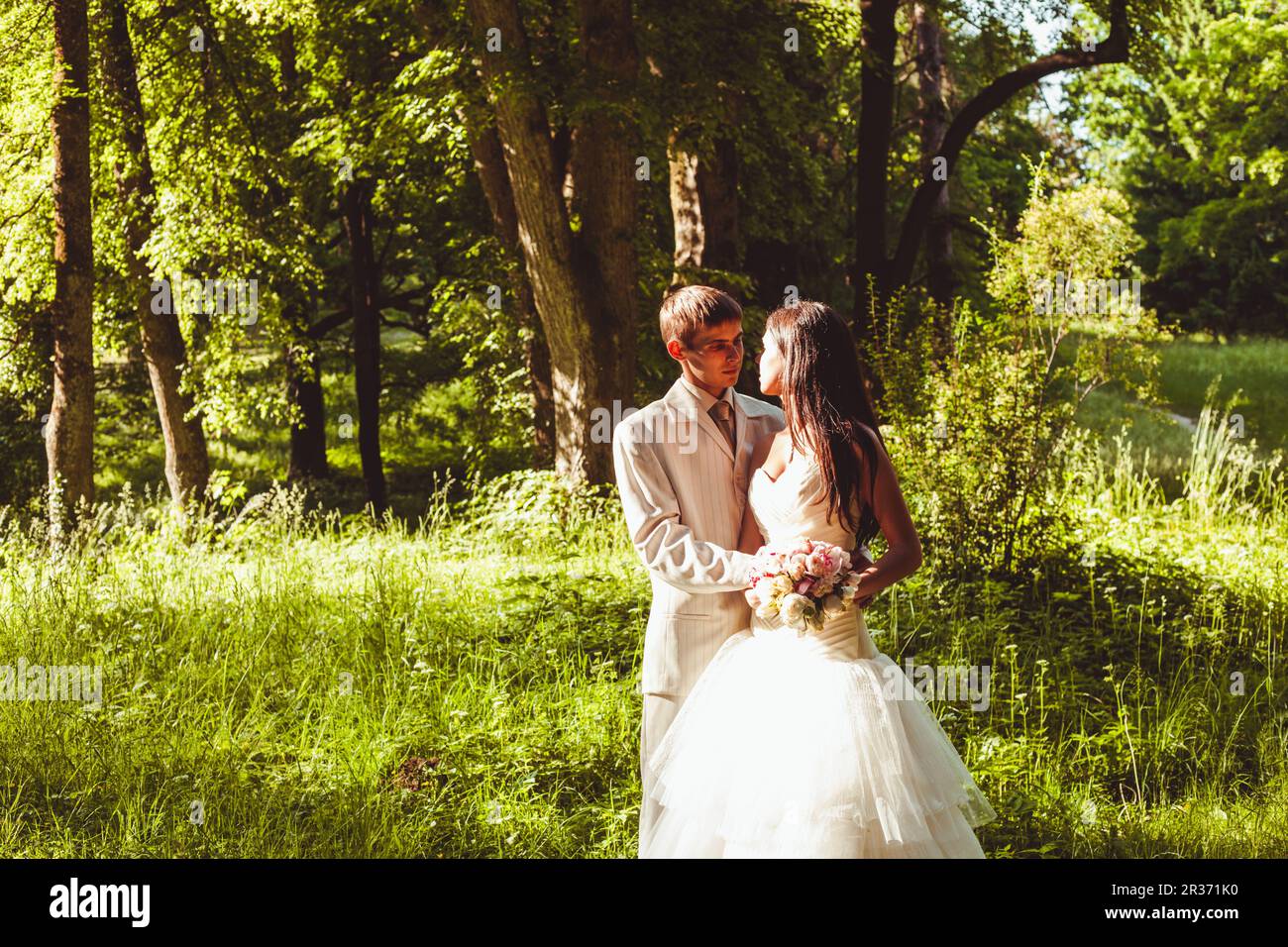 Couple union hi-res stock photography and images - Alamy