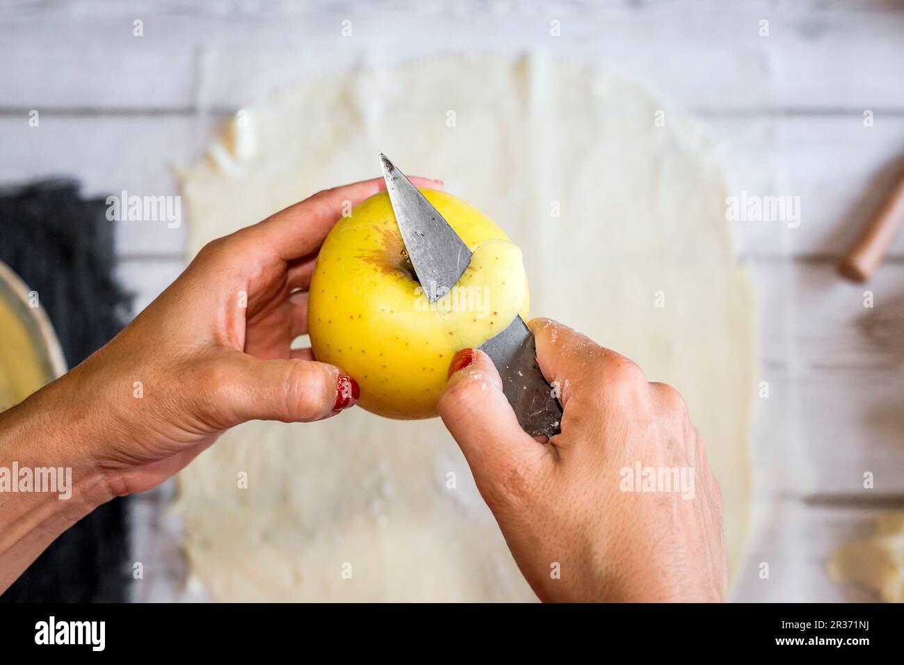 Hand apple pip hi-res stock photography and images - Alamy