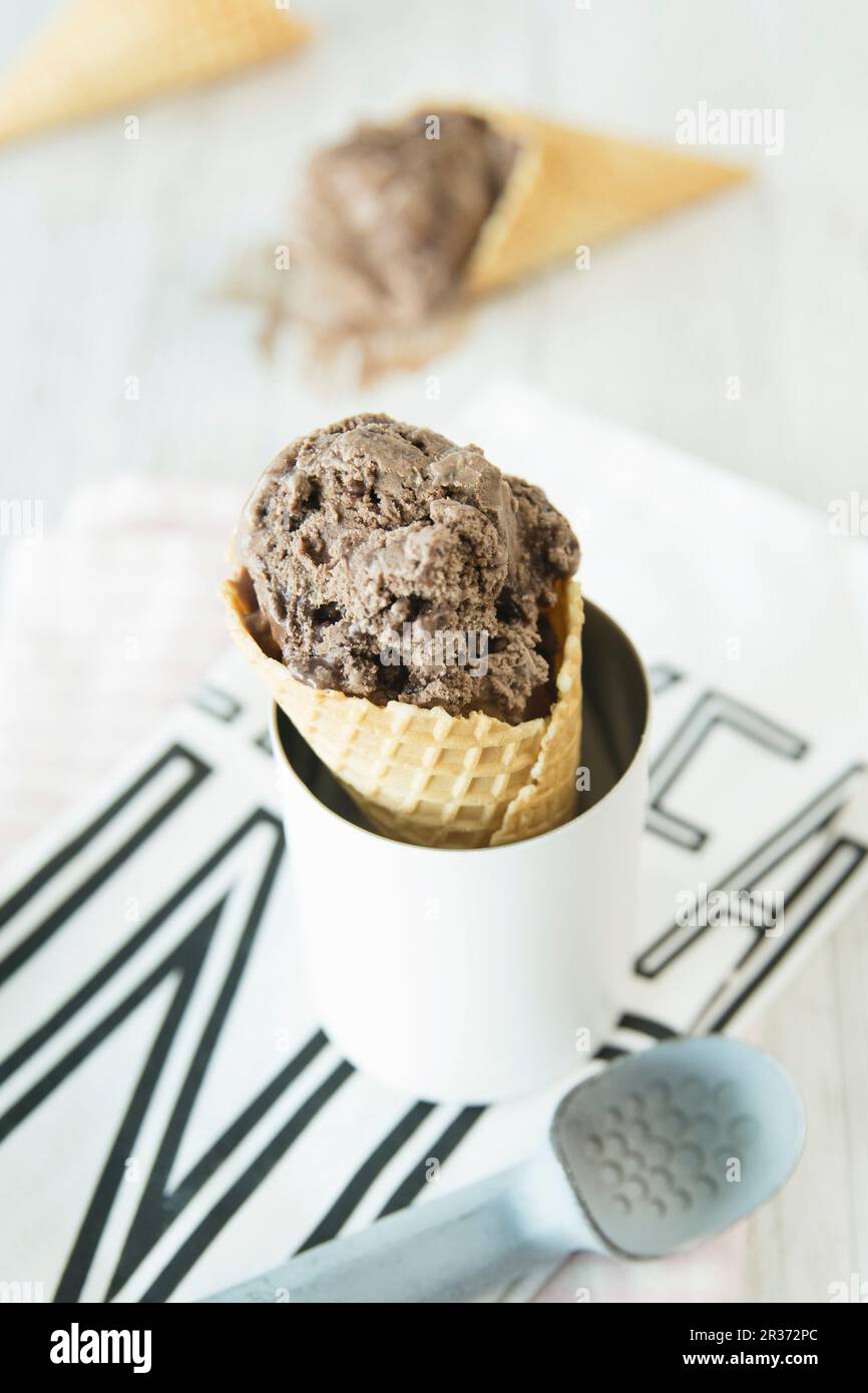 Icecreams cone nobody hi-res stock photography and images - Alamy