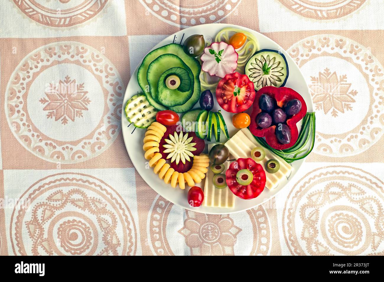 Vegetarian lunch tomato hi-res stock photography and images - Alamy