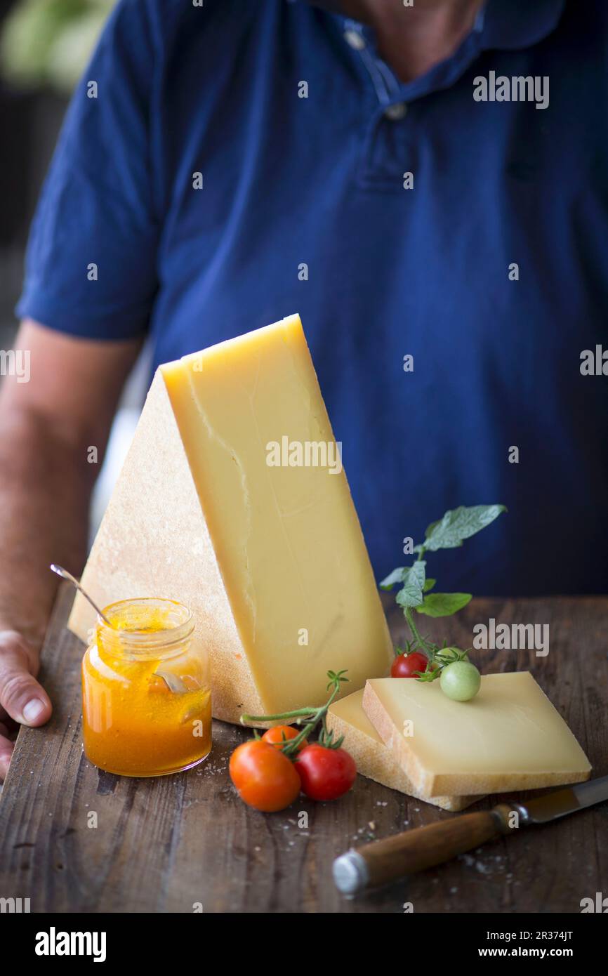 Jar with human figure hi-res stock photography and images - Alamy