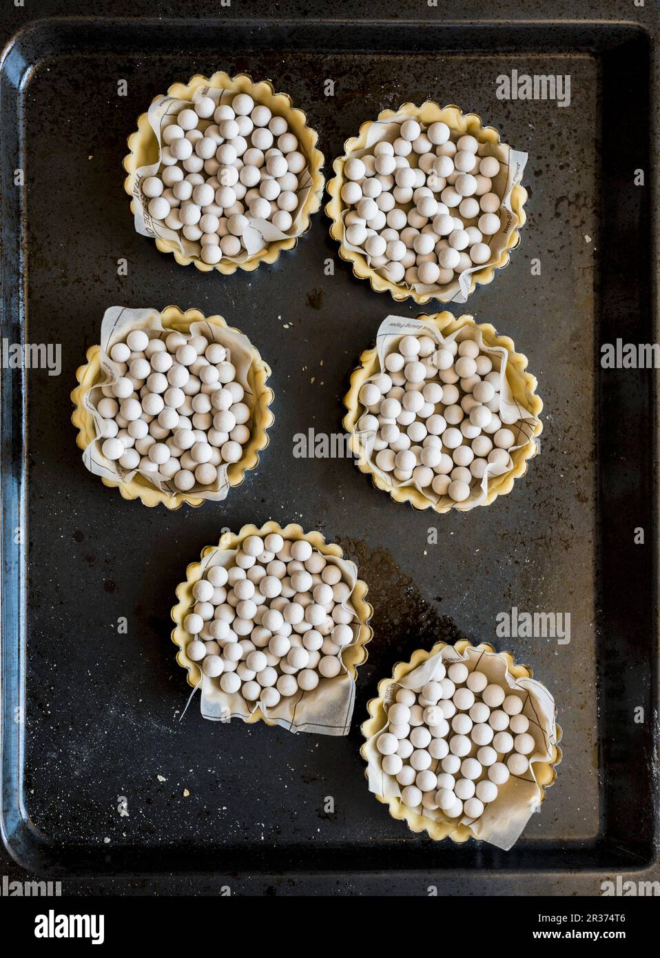 Tartlet pan hi-res stock photography and images - Alamy