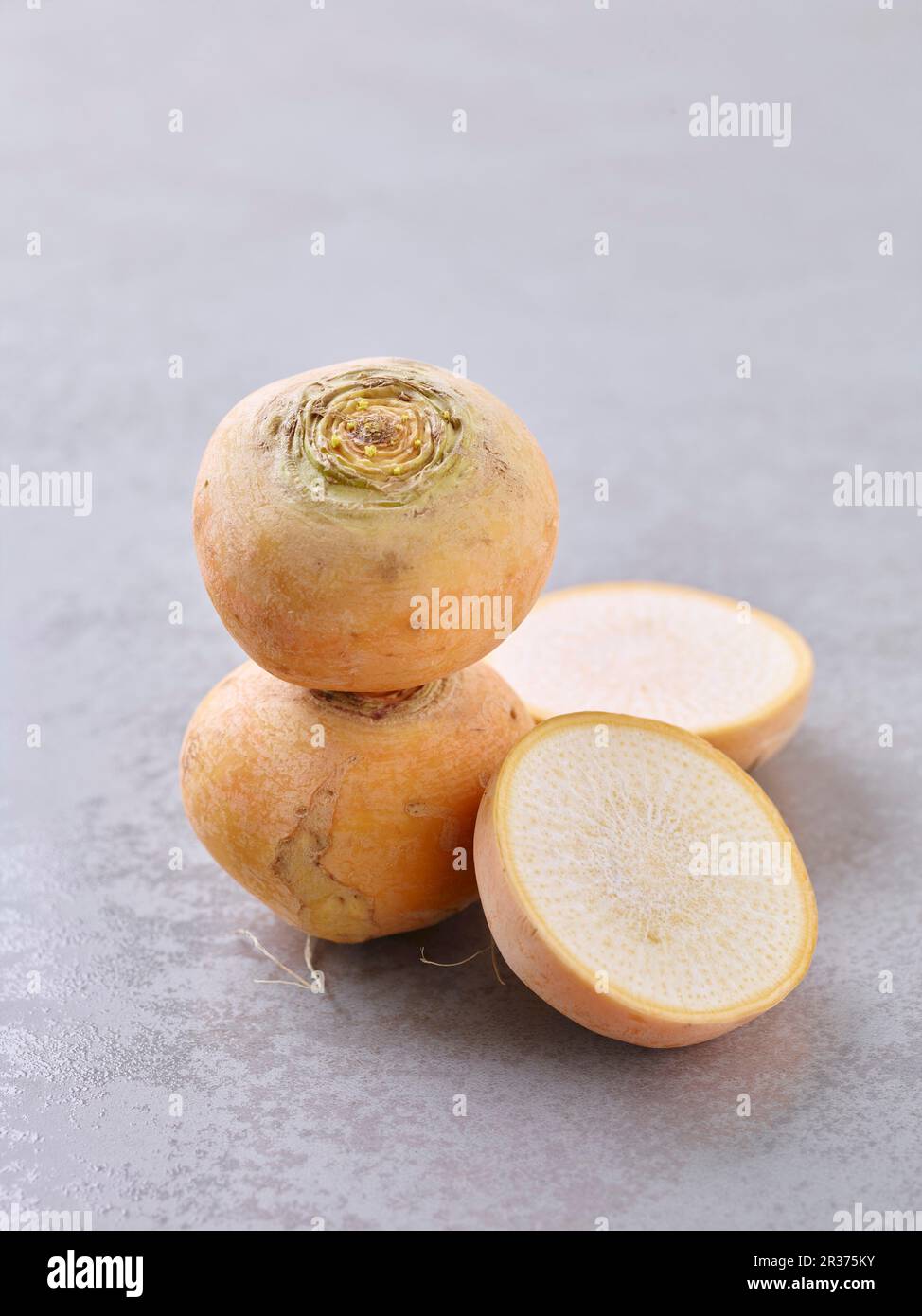 Turnips, whole and halved Stock Photo - Alamy