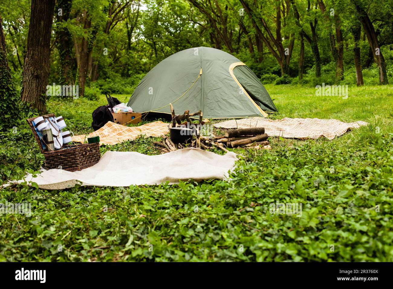 Camp recreation hi-res stock photography and images - Alamy