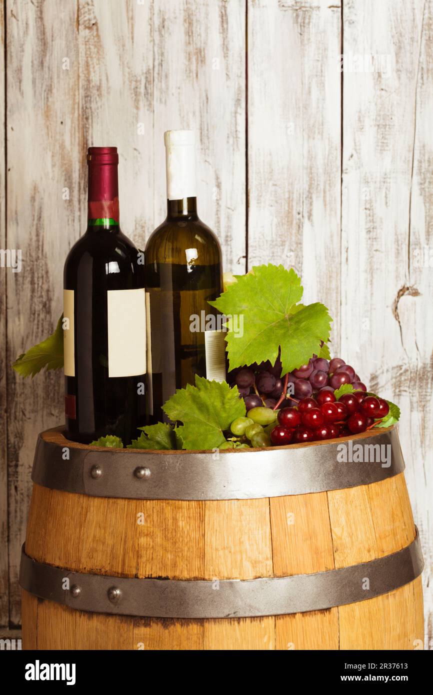 Bottles of wine Stock Photo - Alamy