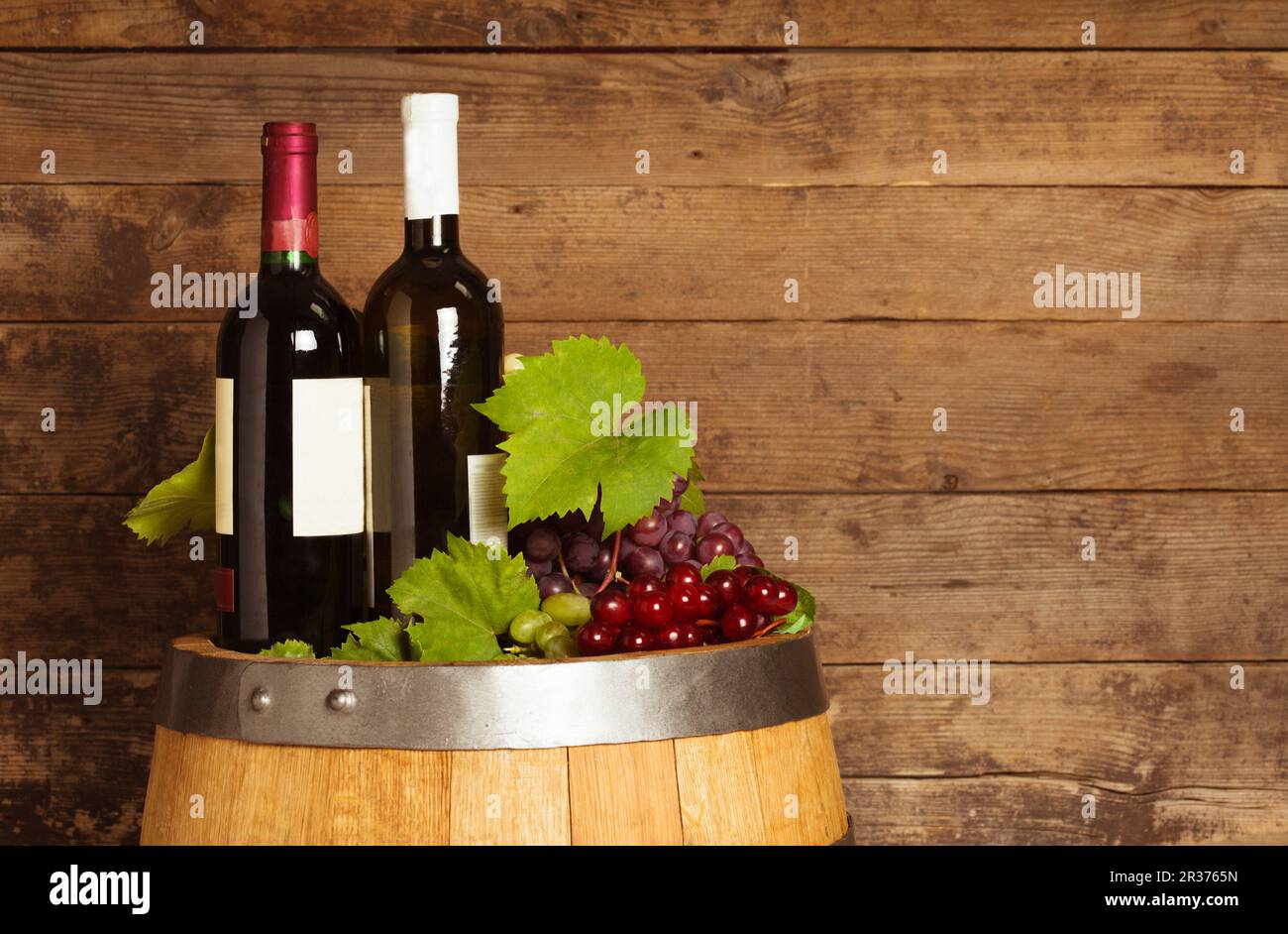 Bottles of wine Stock Photo - Alamy