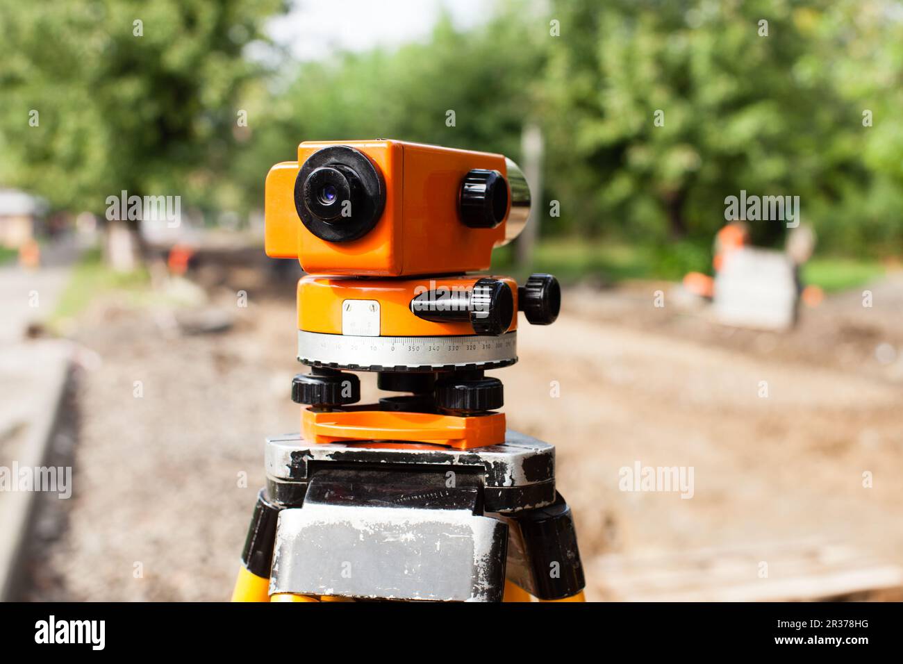 Geodetic optical measuring laser hi-res stock photography and images ...