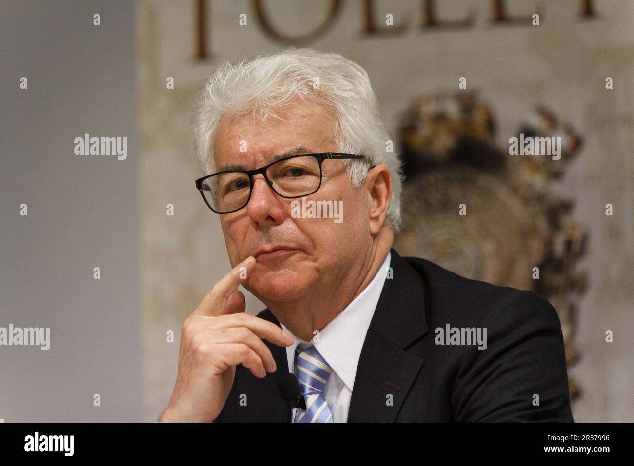 Ken follettbuchmesse hi-res stock photography and images - Alamy