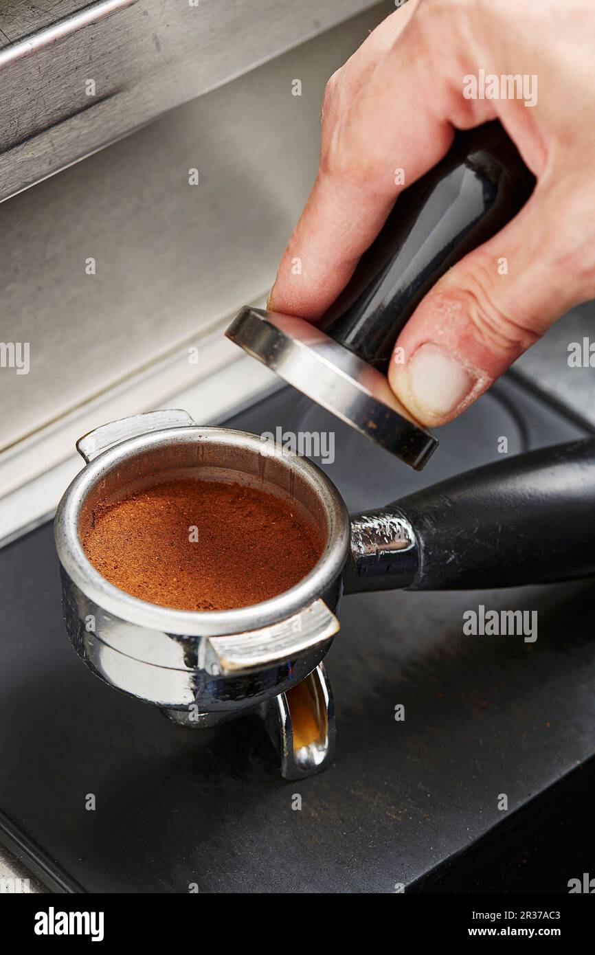 Expresso press hi-res stock photography and images - Alamy