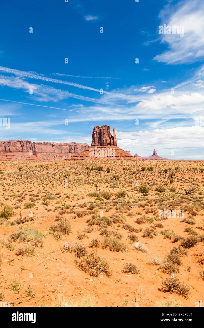 Complementary colours blue and orange in this iconic view of Monument ...