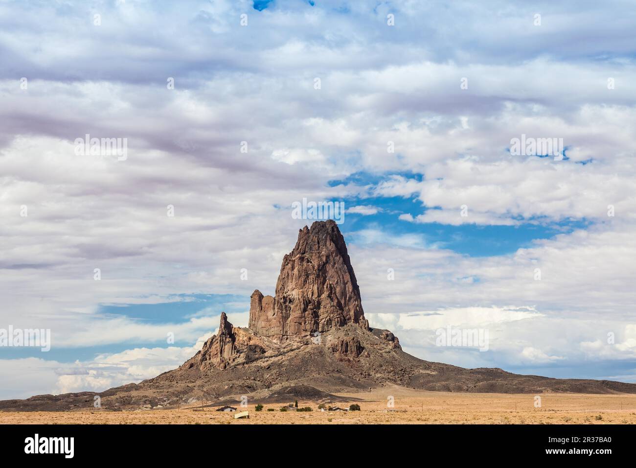 Atathla Peak, an extinct volcano sometimes called El Capitan, in ...