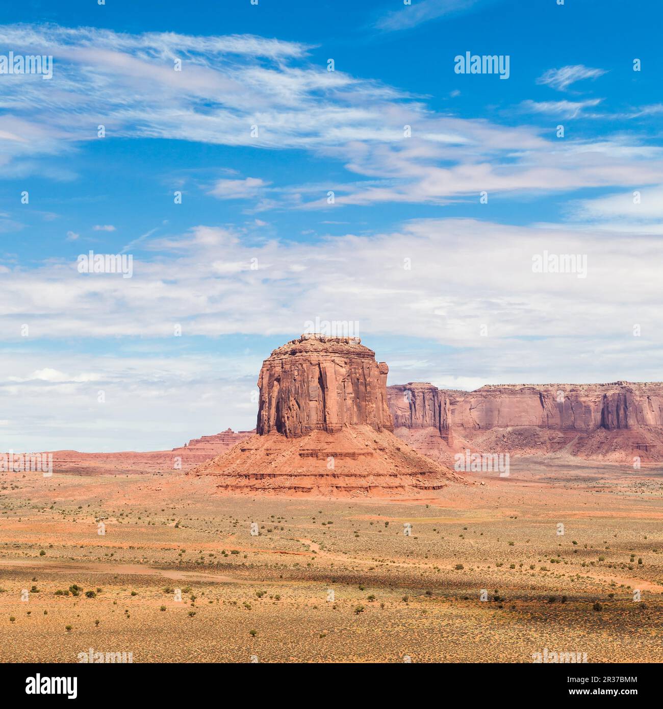 Complementary colours blue and orange in this iconic view of Monument ...