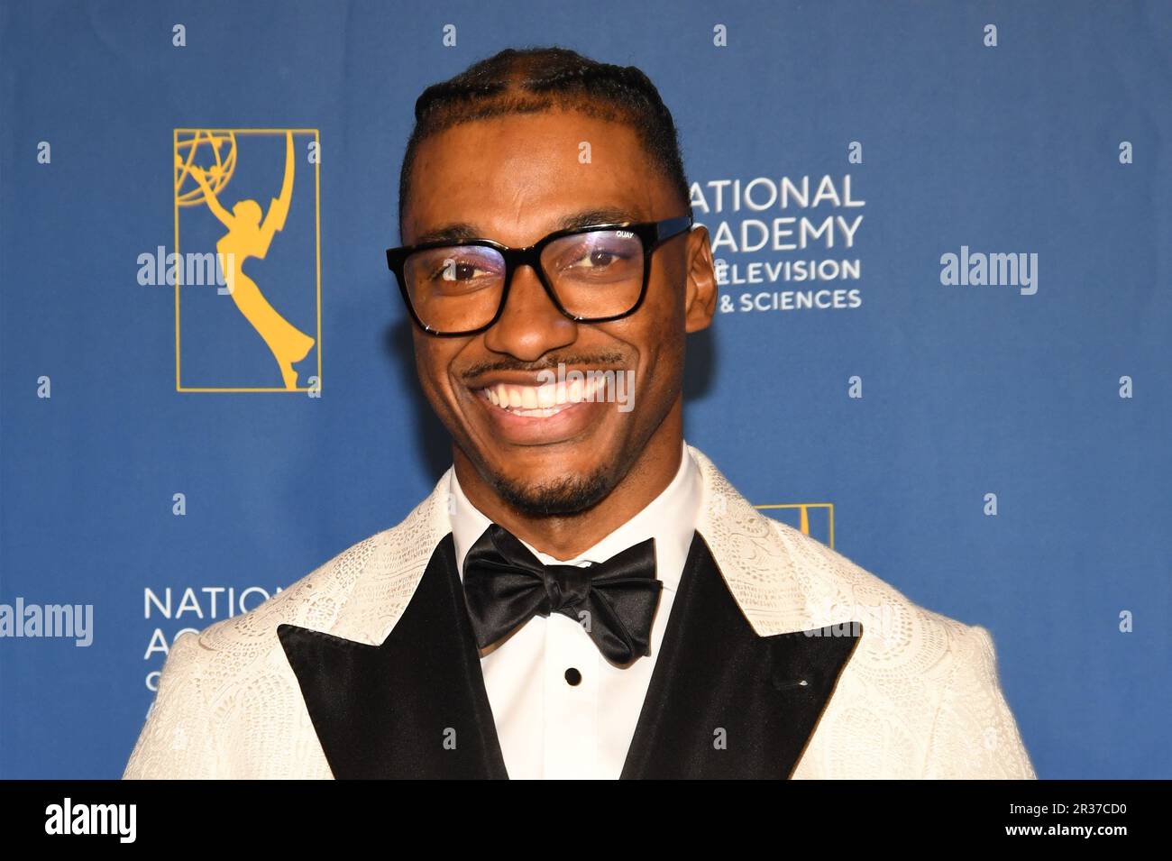 Robert Griffin III walking the red carpet at the 44th Annual Sports ...