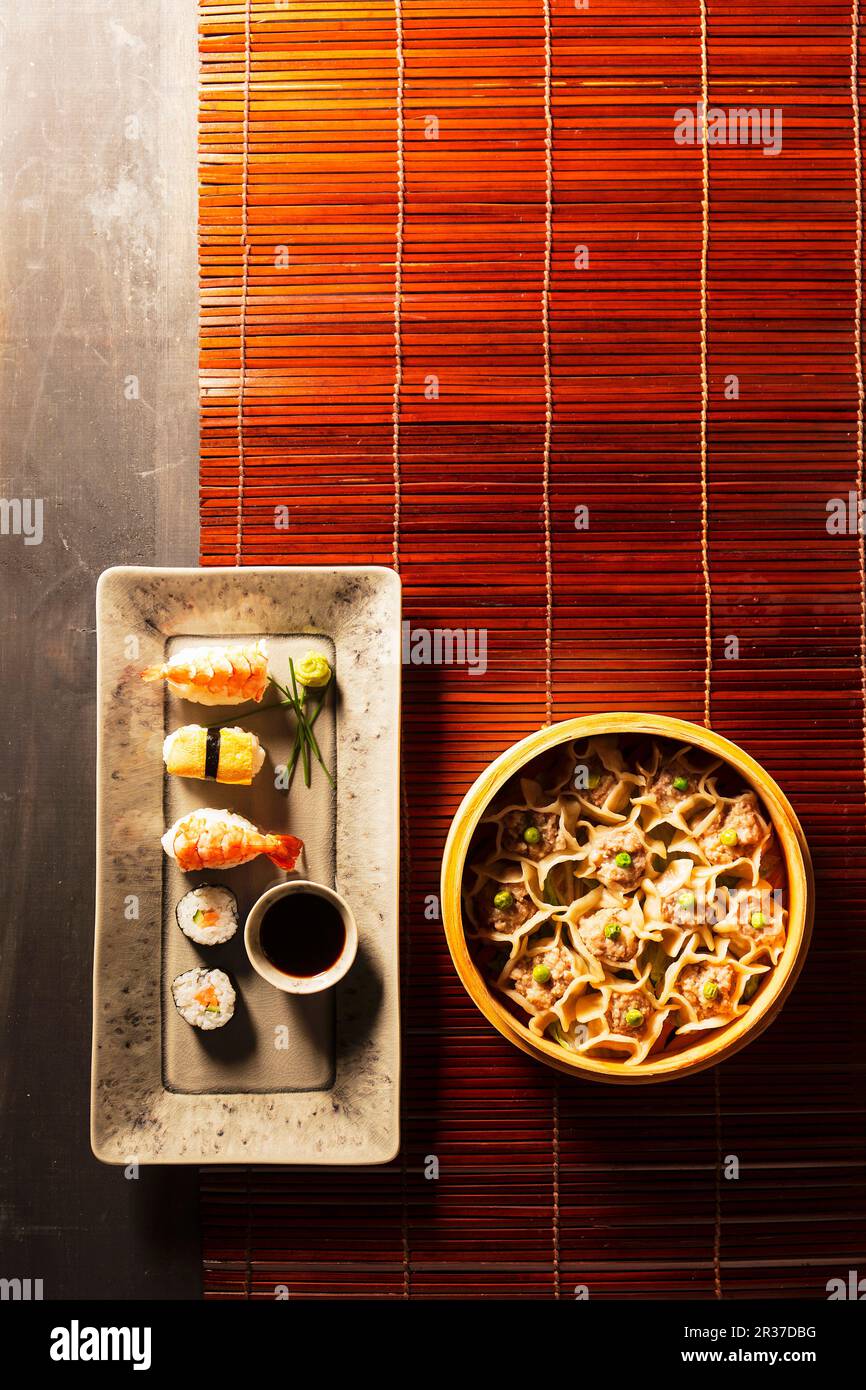 Japanese chicken balls hi-res stock photography and images - Alamy