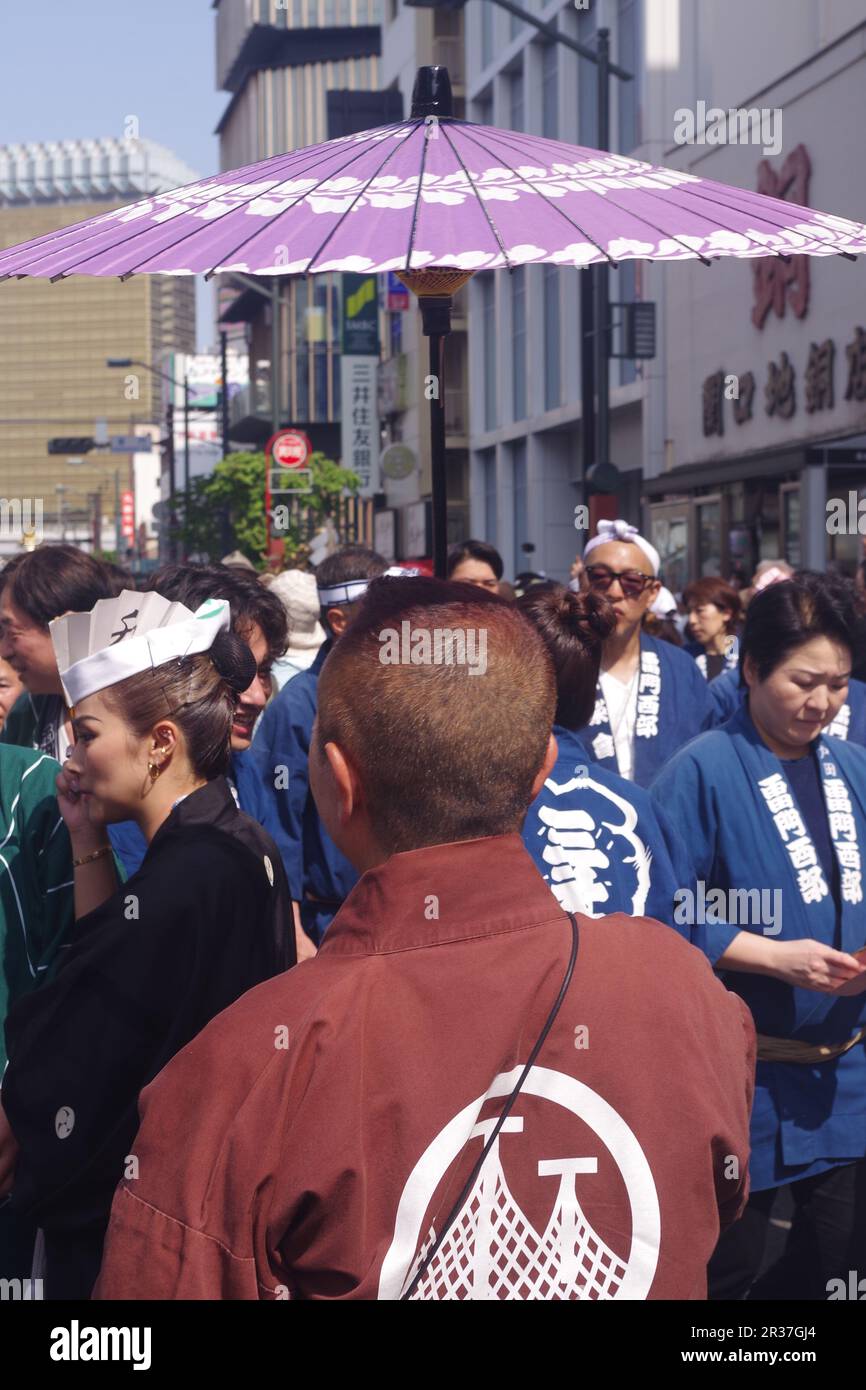 Man Holding Parasol at Sanja Matsuri, Asakusa, Tokyo, Japan Stock Photo ...