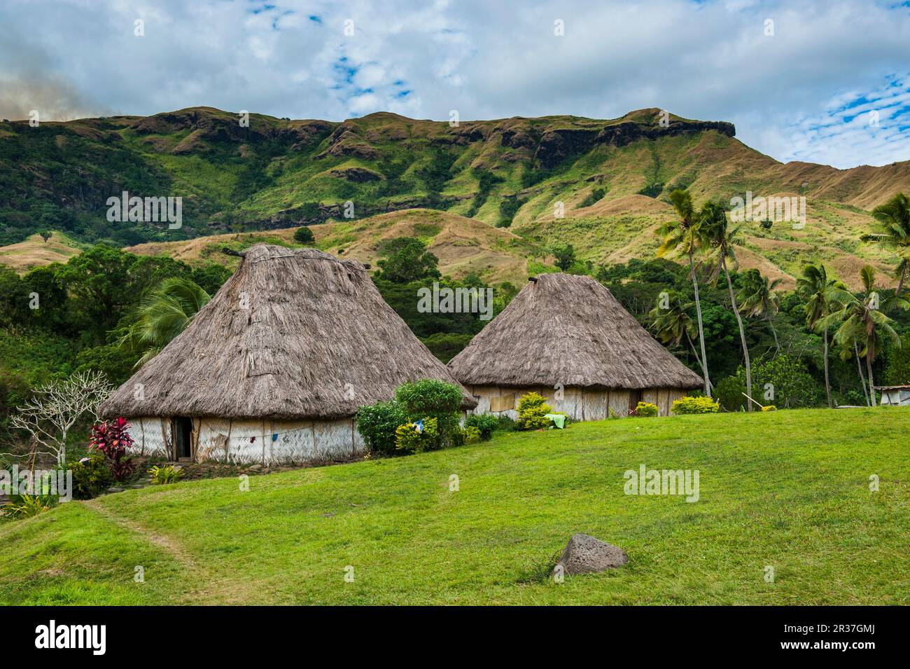 Fiji village hi-res stock photography and images - Alamy