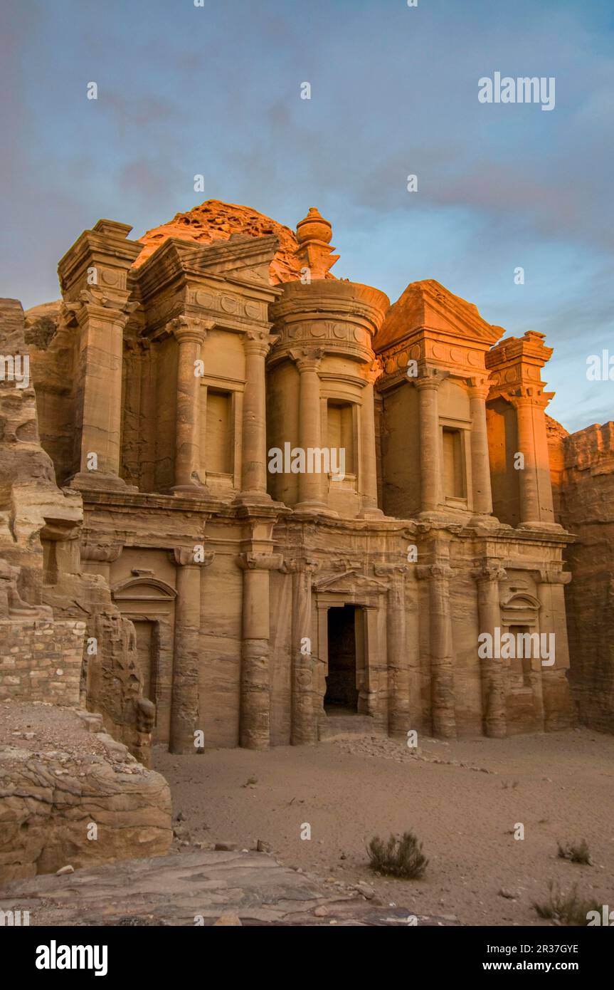 Ancient tomb Ed deir in the rock, Petra, Jordan Stock Photo - Alamy