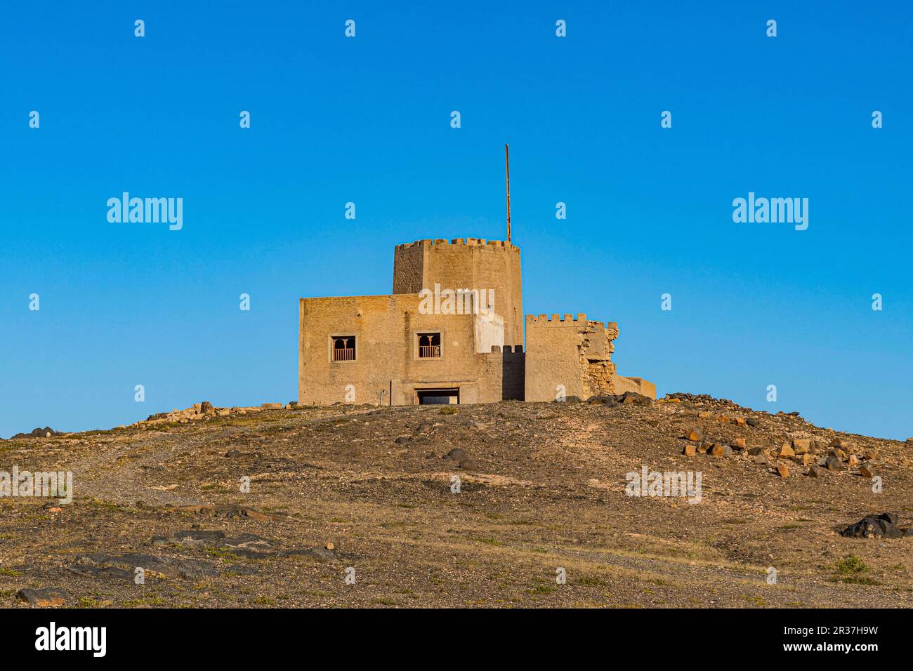 Old mirbat fort hi-res stock photography and images - Alamy