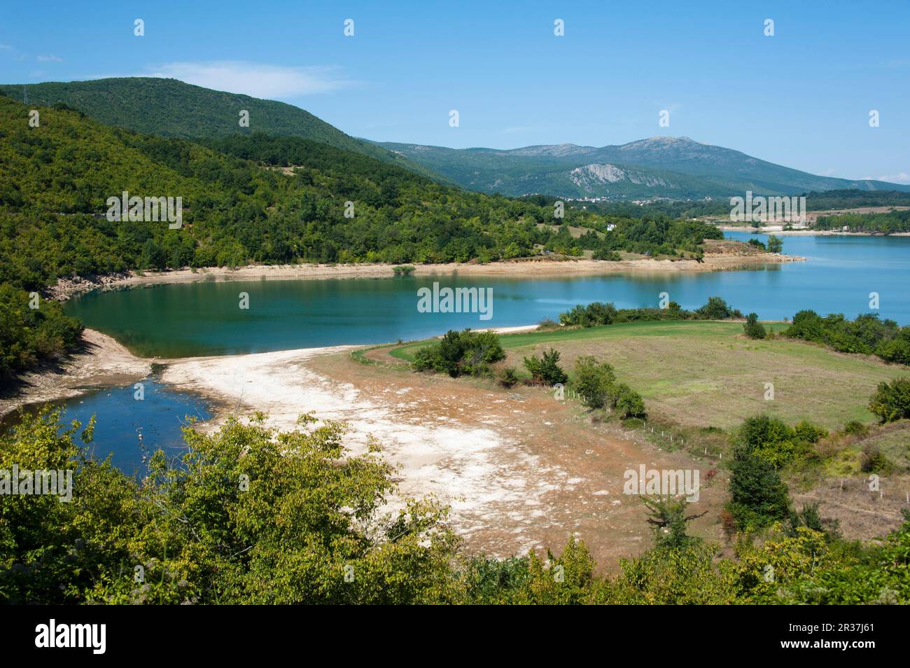 Perucko lake, jezero, reservoir, river Cetina, Sinj, Dalmatia, Croatia ...
