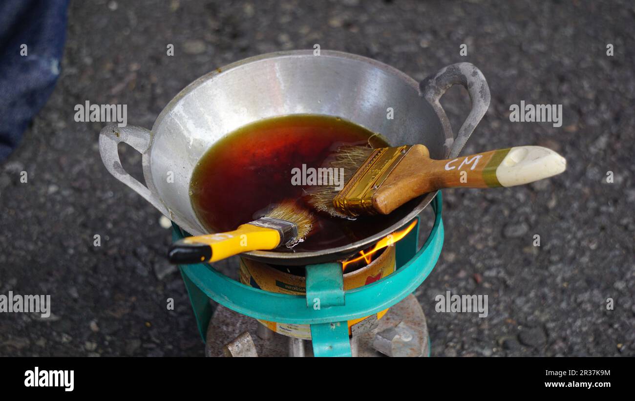 Frying pani hi-res stock photography and images - Alamy
