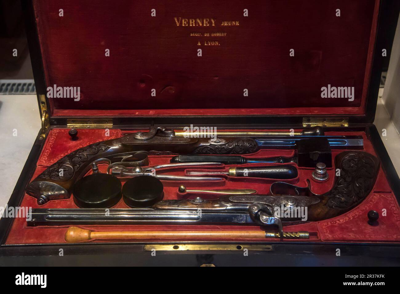 Historic duelier pistols, gun box, Vienna, duel pistol, duel pistols ...