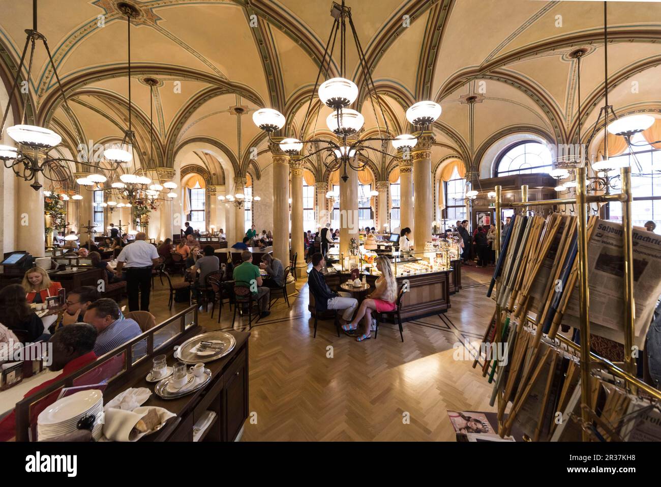 Central traditional hi-res stock photography and images - Alamy