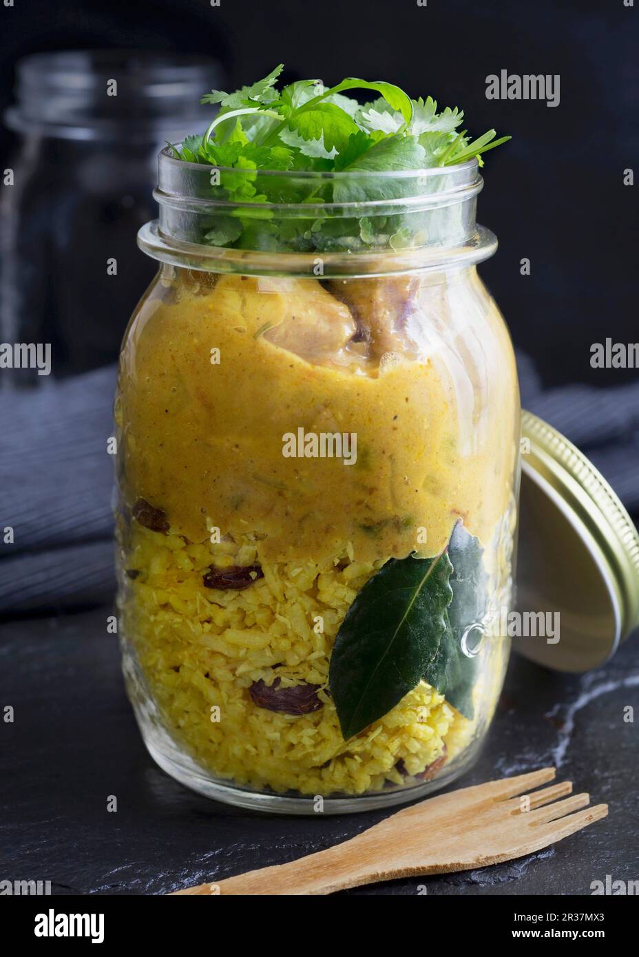 Creamy Malaysian chicken curry with turmeric, coconut, cinnamon and ...