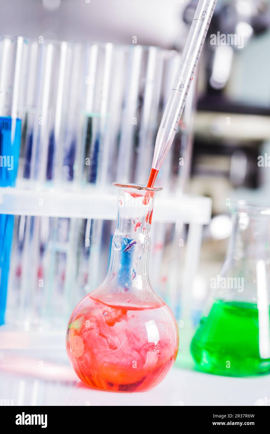 Diffusion experiment hi-res stock photography and images - Alamy