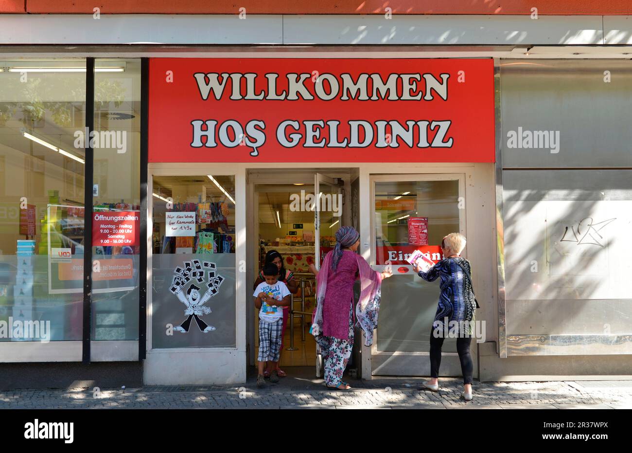 Turkish-German Shop, Muellerstrasse, Wedding, Berlin, Germany Stock ...