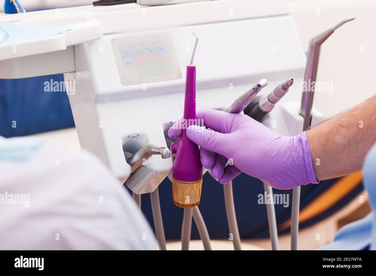 The set of dental tools Stock Photo - Alamy