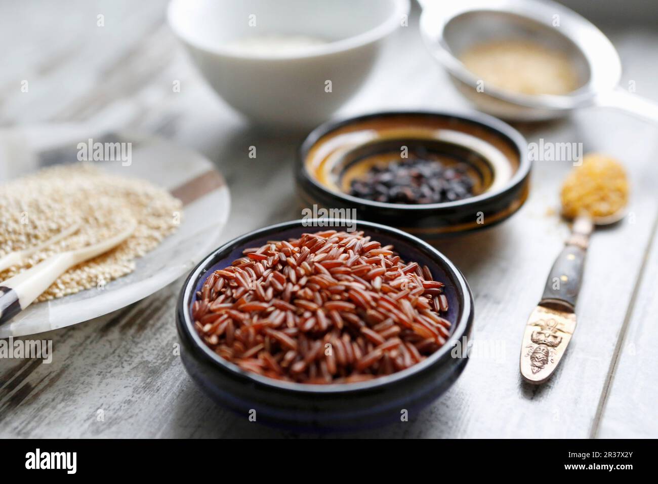 Various types of rice hi-res stock photography and images - Alamy