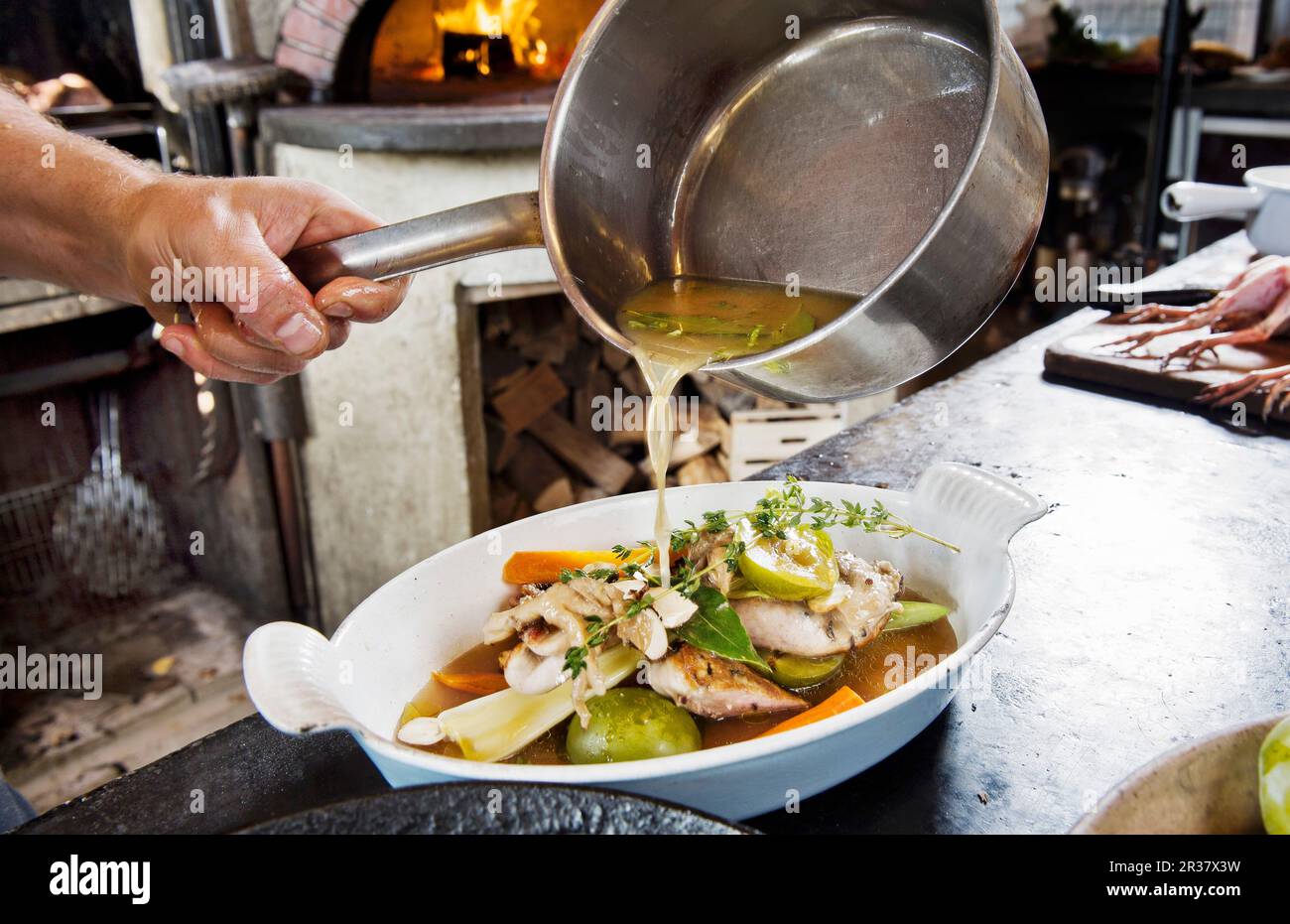 Kitchen scene hi-res stock photography and images - Alamy