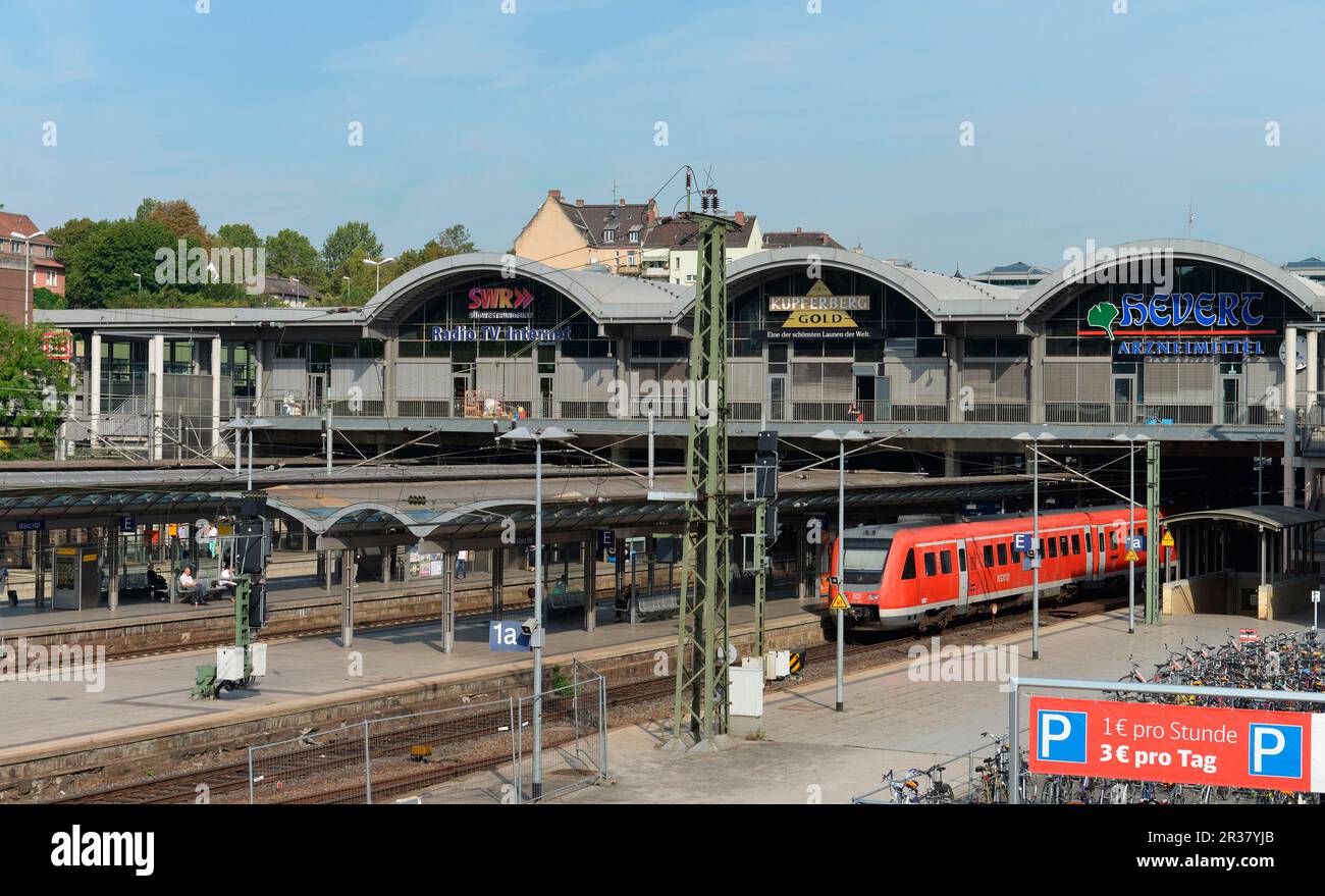 Mainz main station hi-res stock photography and images - Alamy