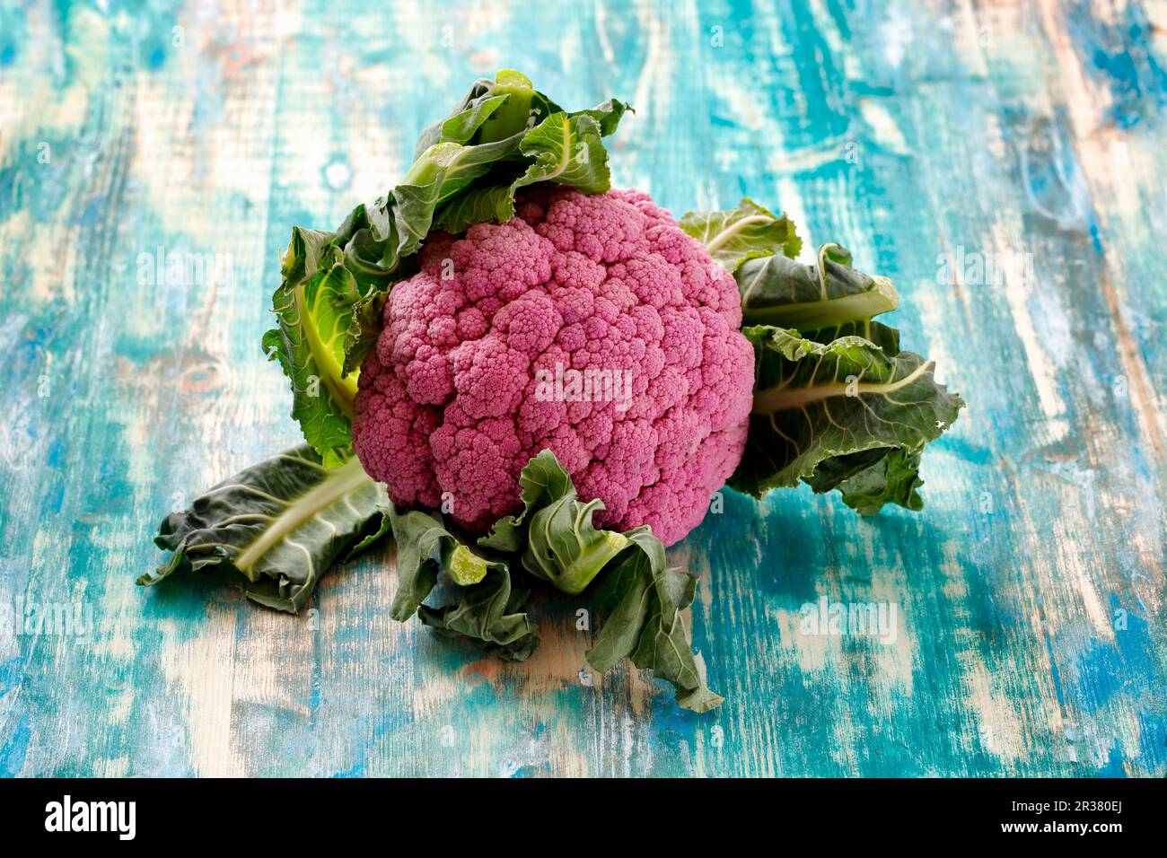 Violet cauliflower hi-res stock photography and images - Alamy