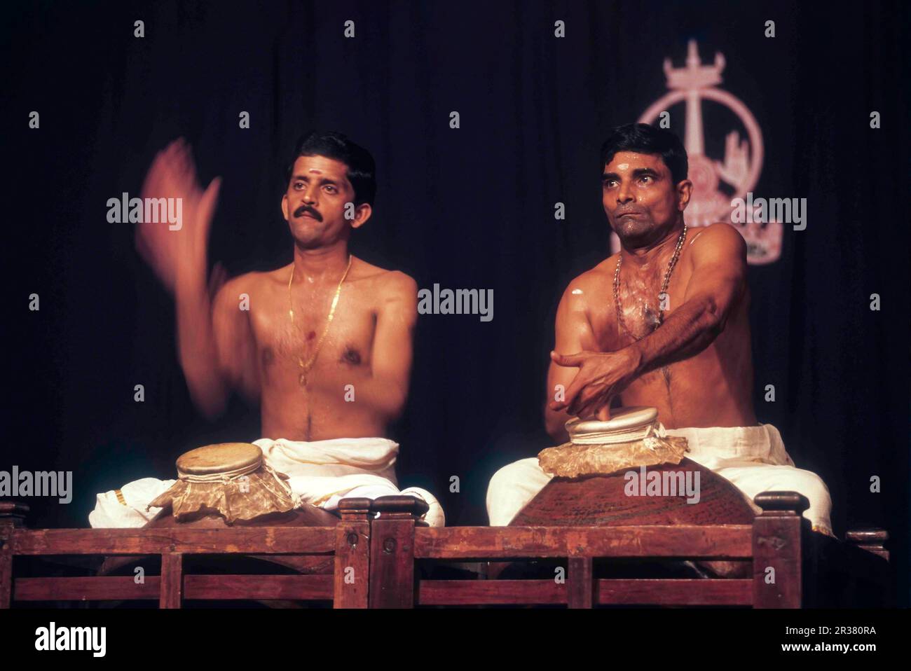 Skin covered drum hi-res stock photography and images - Alamy