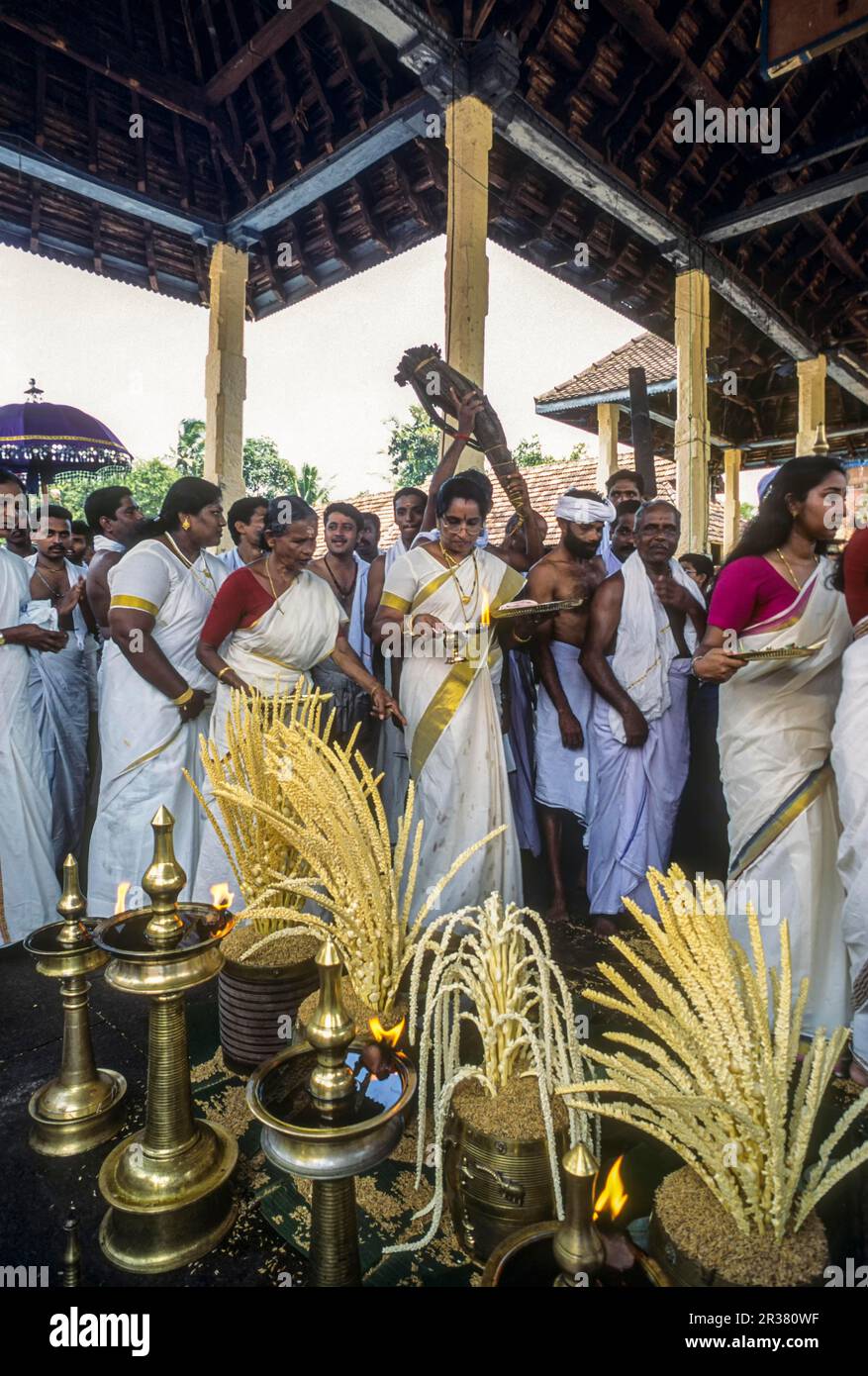 Onam celebrations in Parthasarathy Temple, Aranmula, Kerala, South ...