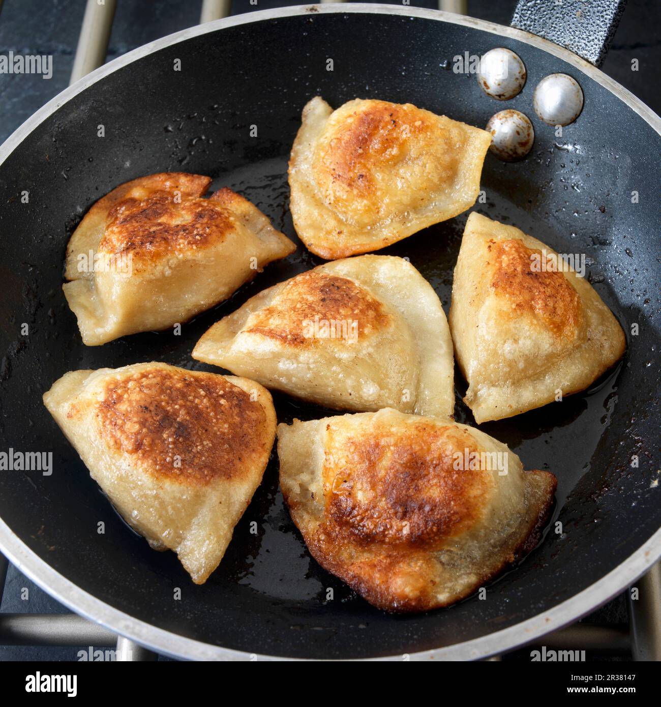 Pan fried pierogi hi-res stock photography and images - Alamy