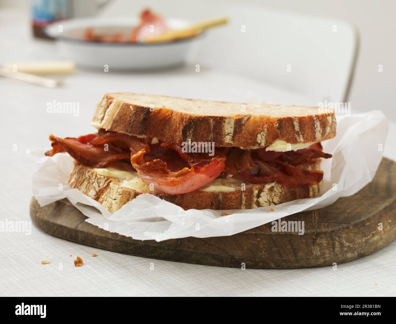 Bacon crisp sandwich hi-res stock photography and images - Alamy