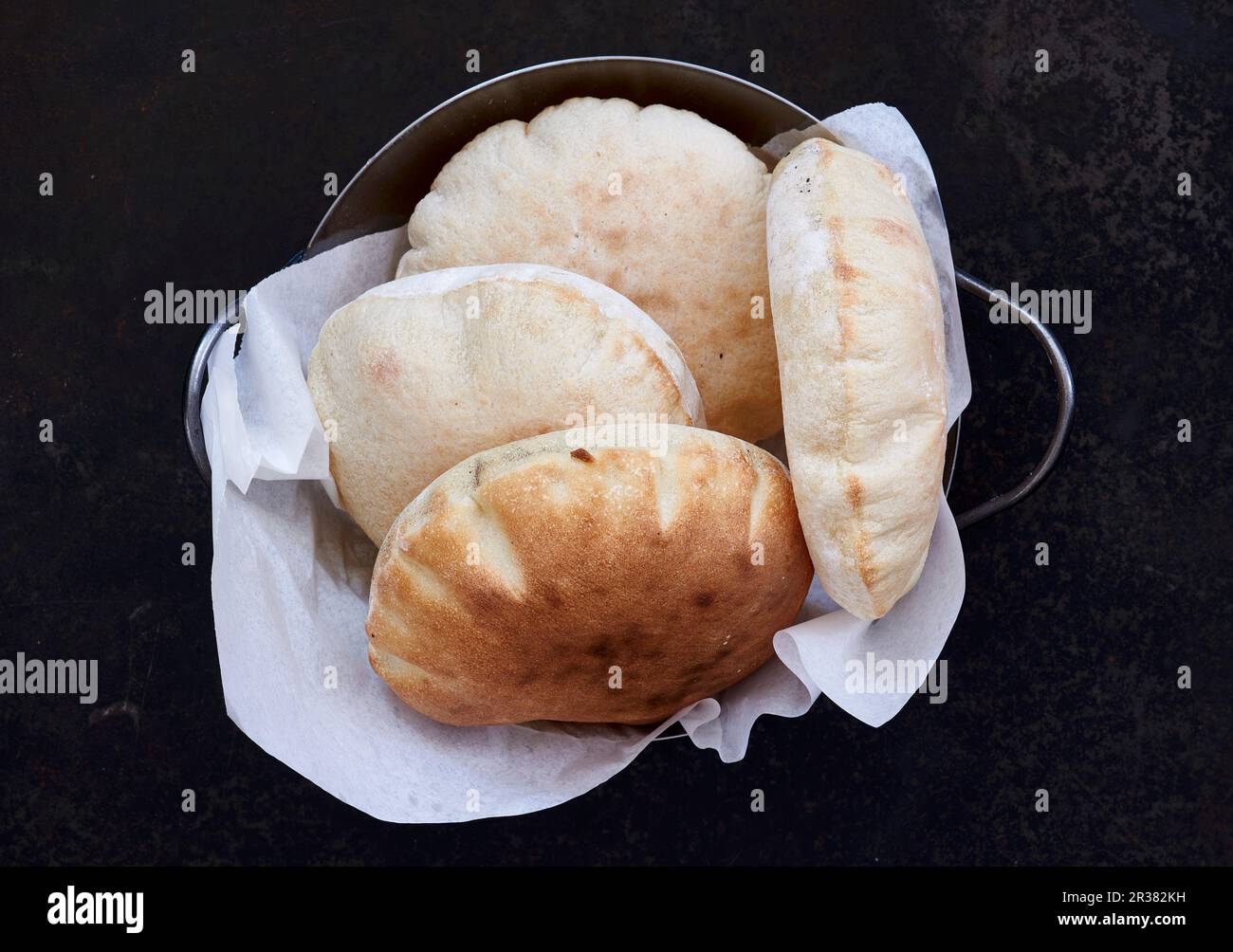 Arab breads hi-res stock photography and images - Alamy