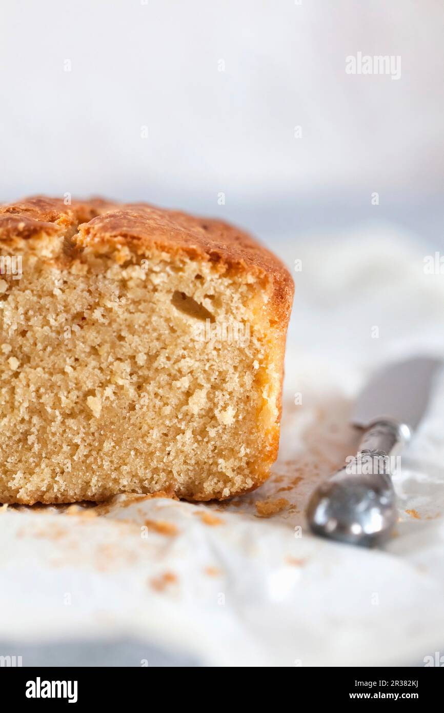 Blood orange cake, sliced Stock Photo - Alamy