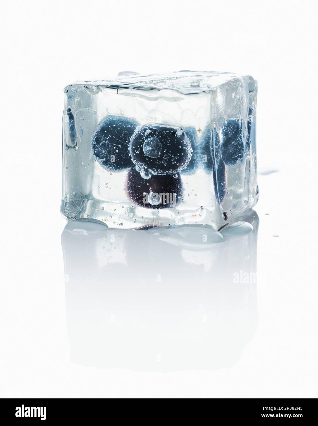 Ice cubes blueberries Cut Out Stock Images & Pictures - Alamy