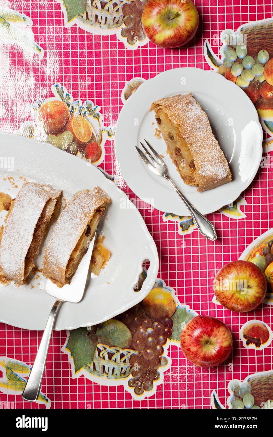 Apple strudel icing sugar on hi-res stock photography and images - Alamy