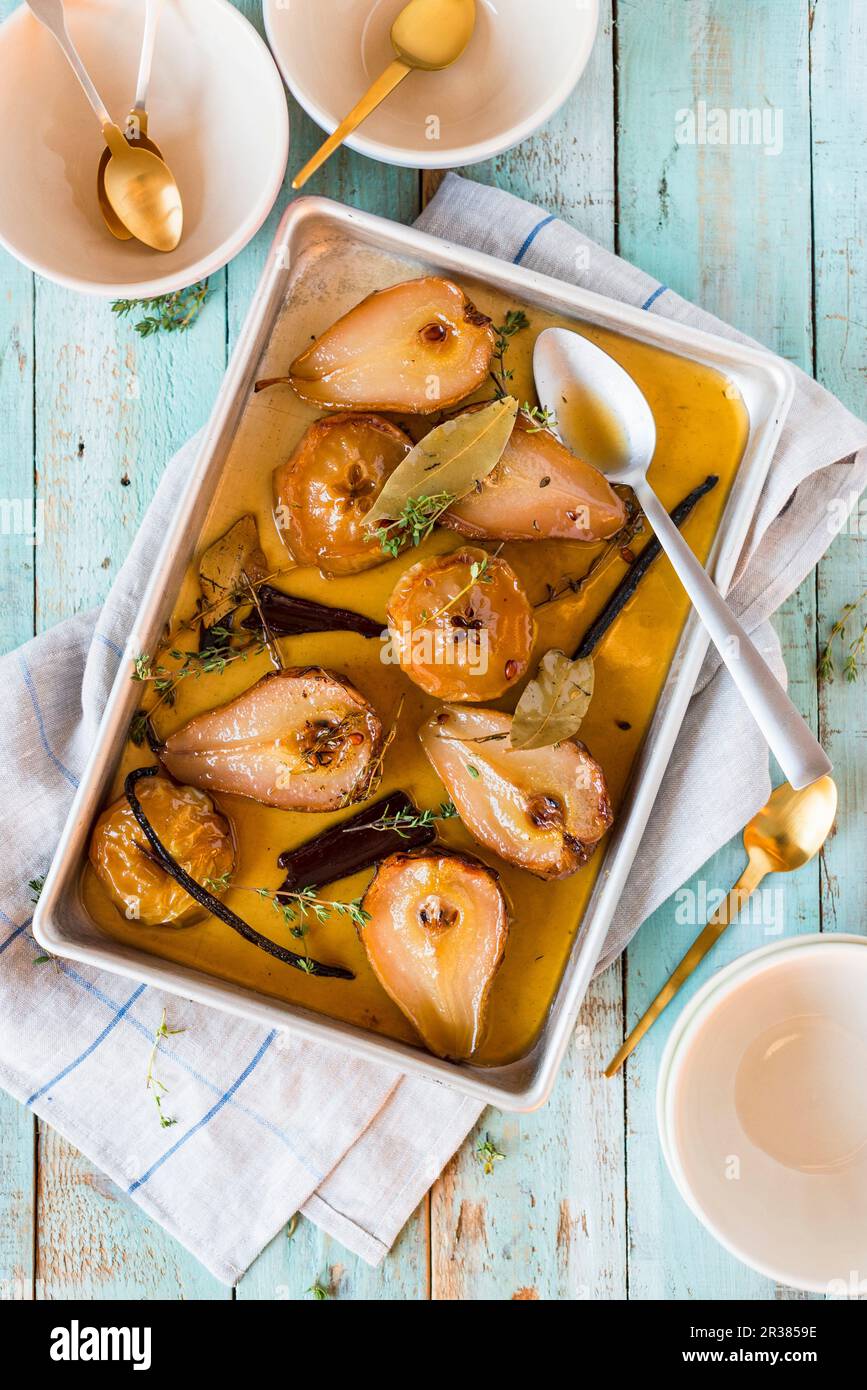 Roast pears hi-res stock photography and images - Alamy