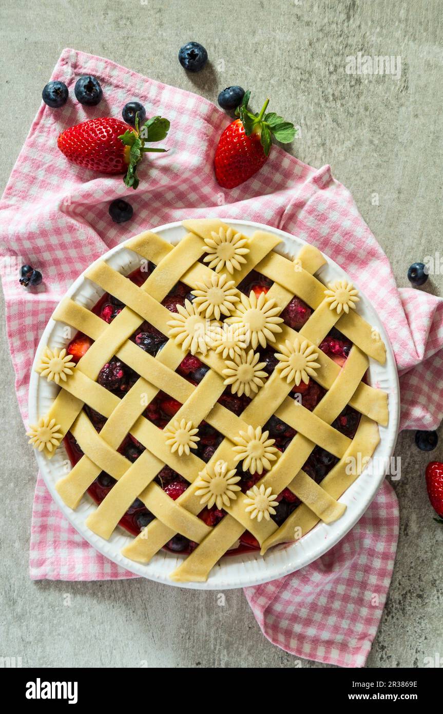 Unbaked photo hi-res stock photography and images - Alamy